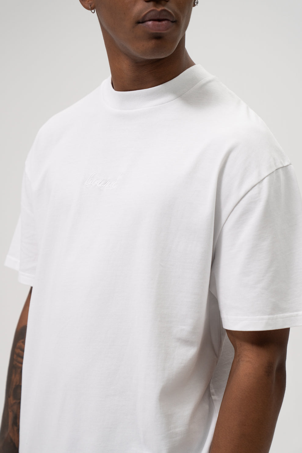 SUSTAIN WHITE TEE – bound